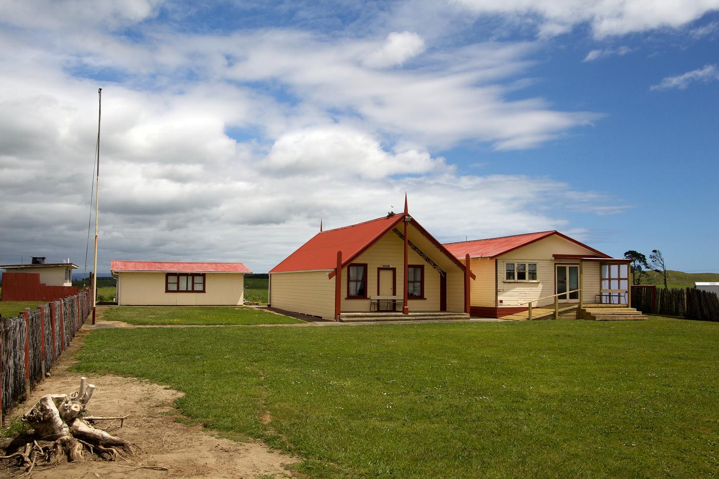 Huia » Marae » Māori Maps