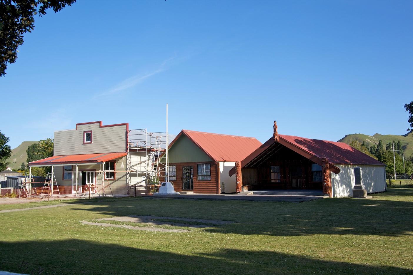 Muriwai Pā (Te Poho o Tāmanuhiri) » Marae » Māori Maps