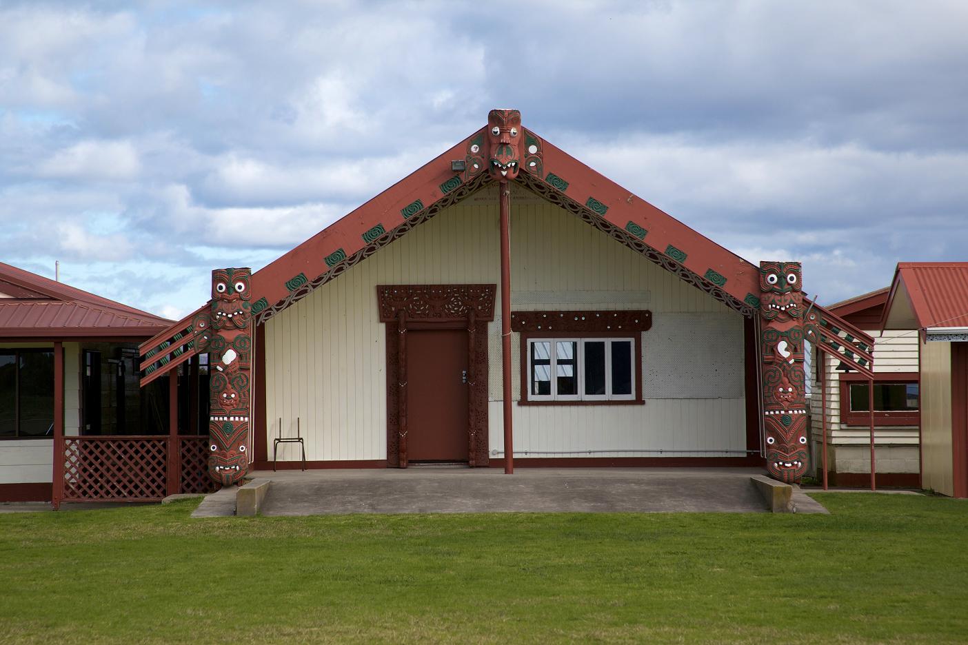 Taiwhakaea (Te Paroa) » Marae » Māori Maps