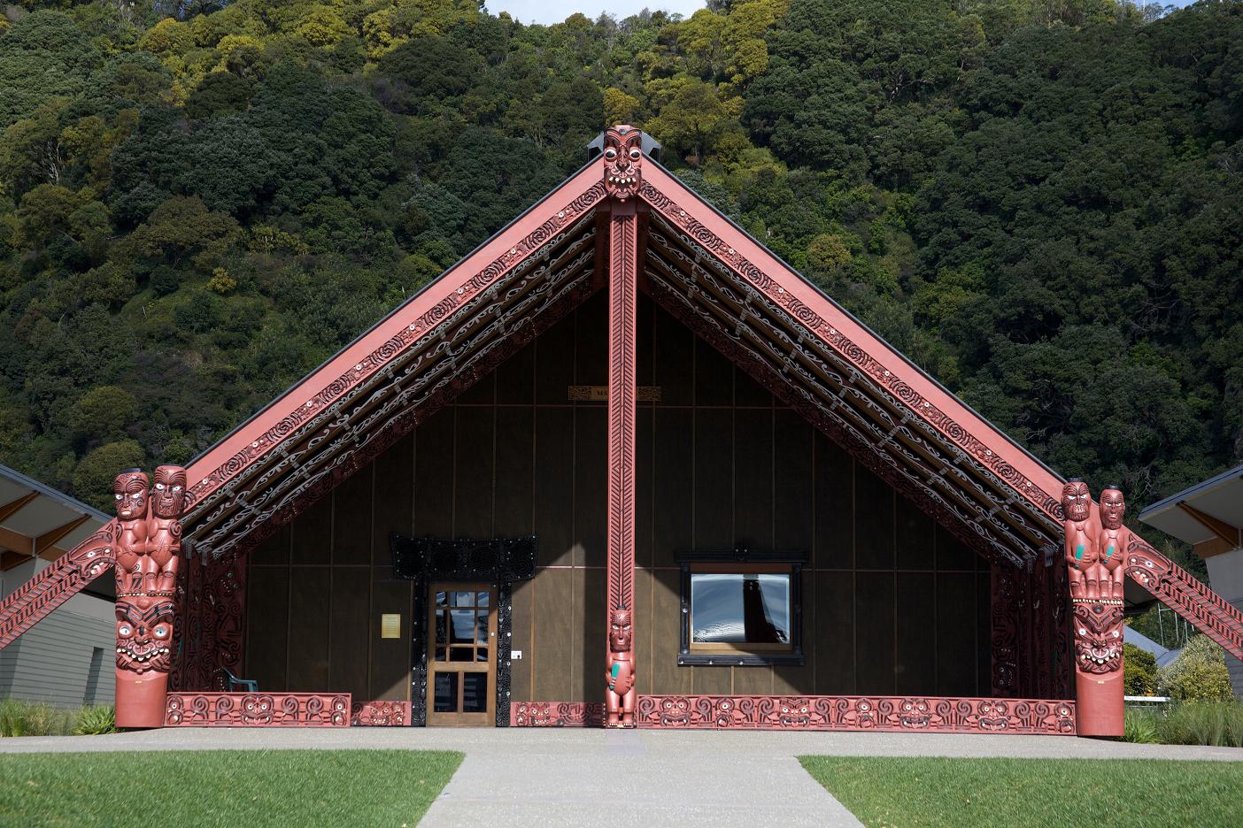 Te Mānuka Tūtahi » Marae » Māori Maps